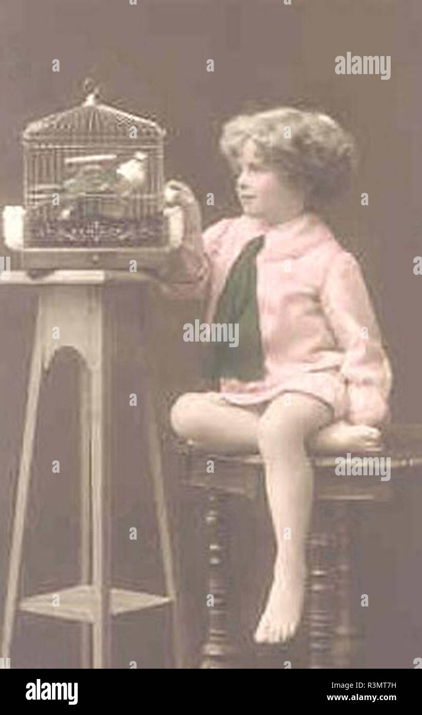 a vintage classic victorian image featuring children Stock Photo - Alamy
