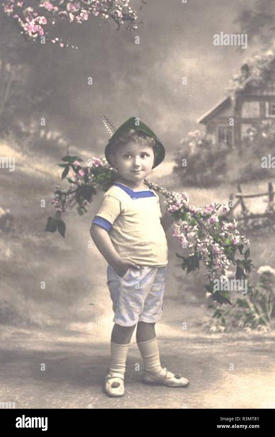 a vintage classic victorian image featuring children Stock Photo - Alamy