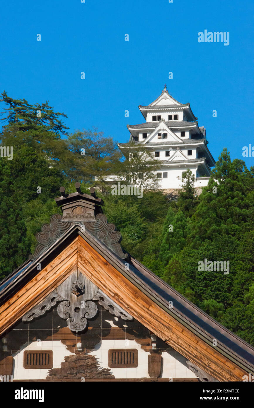 Gujo Hachiman Castle and traditional house, Gifu Prefecture, Japan ...