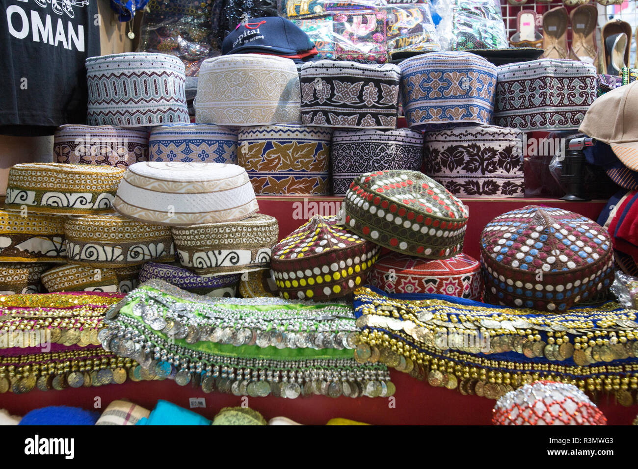 Old souq mutrah muscat oman hi-res stock photography and images - Alamy
