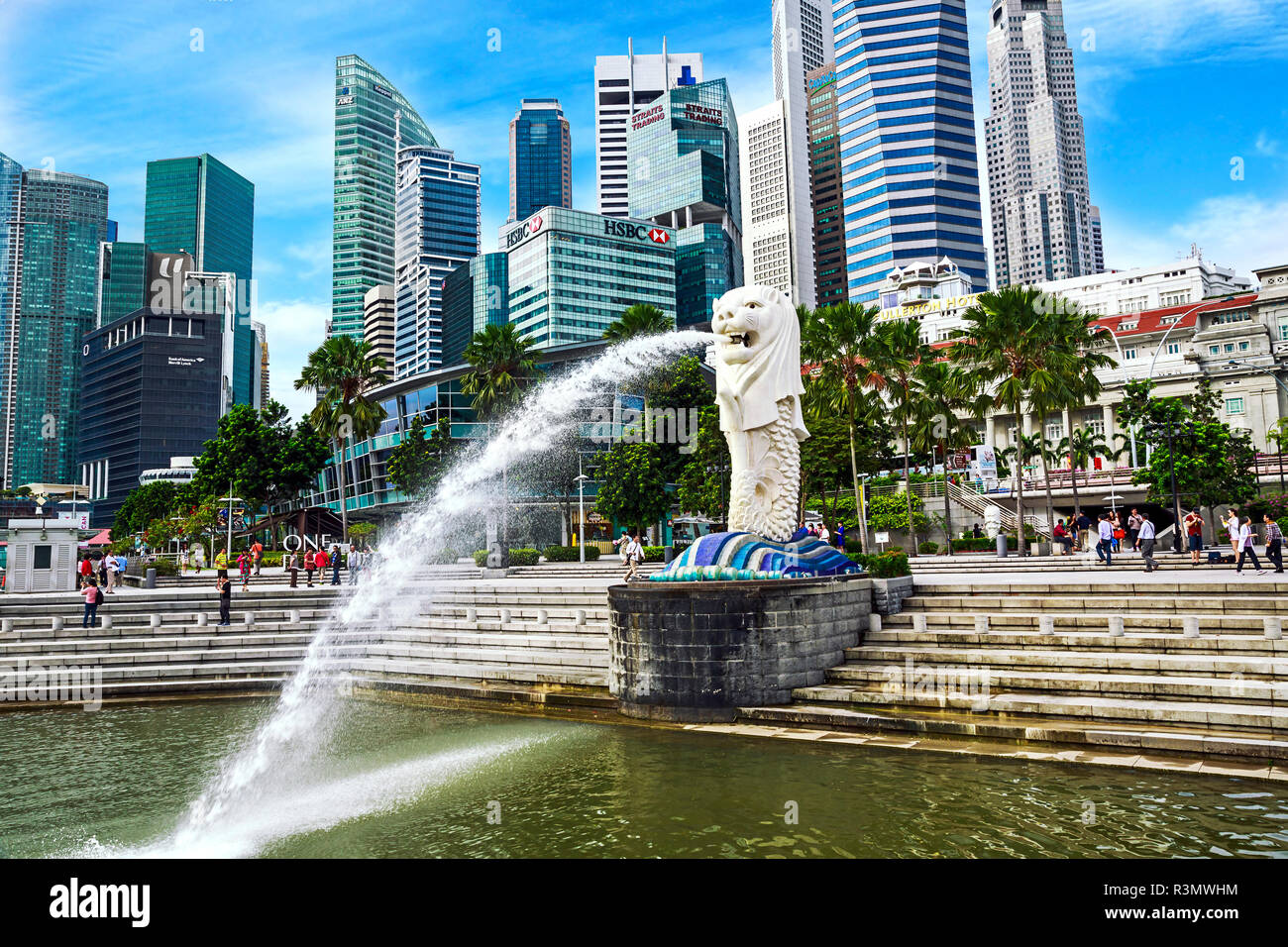 Singapore, The Merlion, landmark statue of the metropolis of Singapore ...