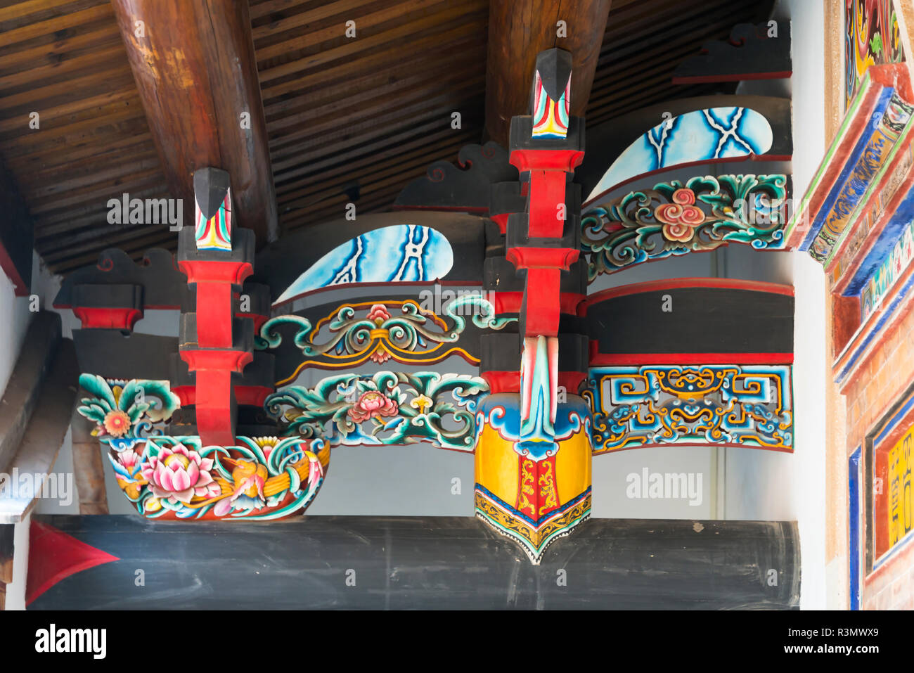18-house complex of the Huang clan, Shuitou Settlement, Jinchen Town ...