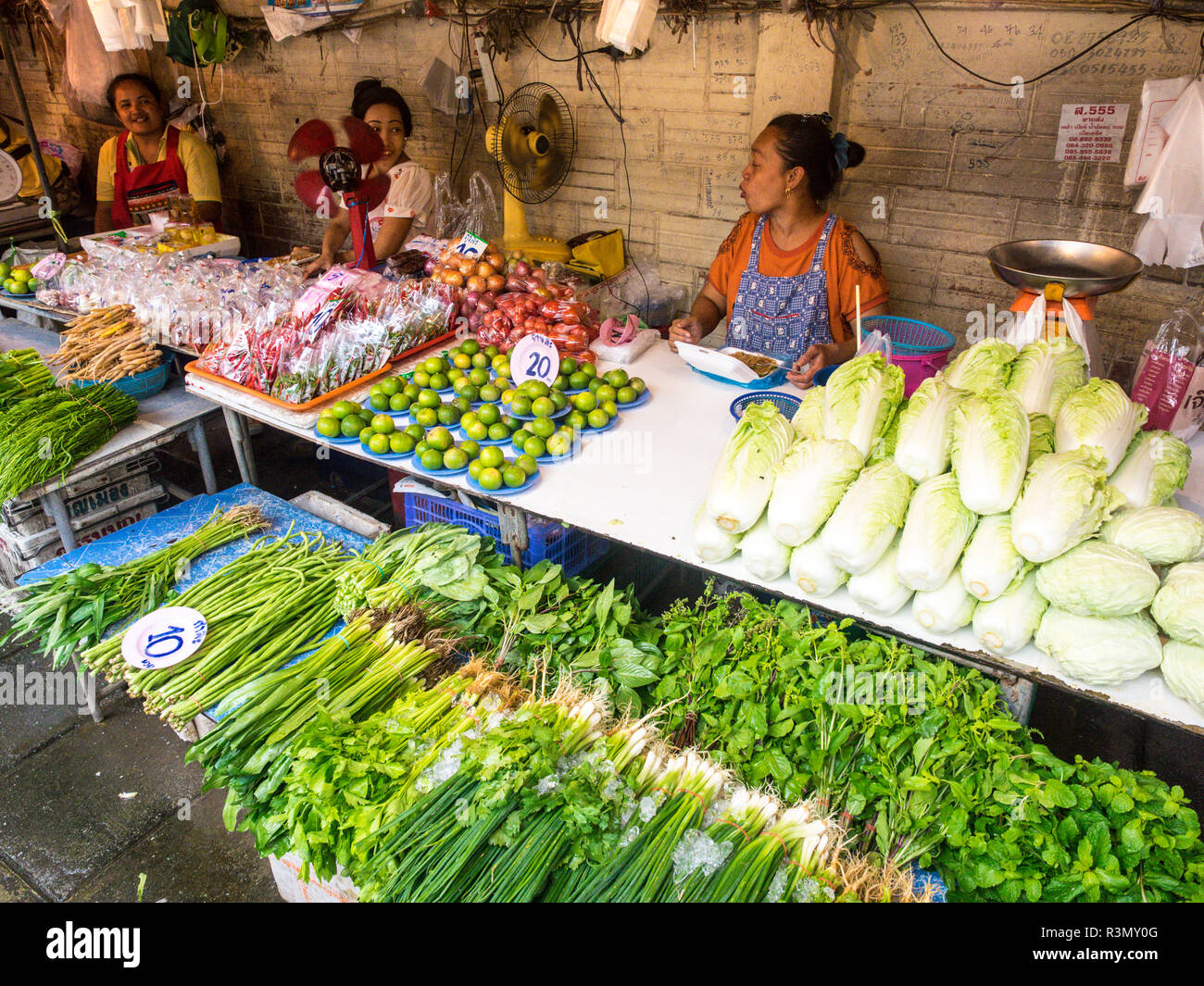Thailand, Bangkok open market with great food offerings Stock Photo - Alamy