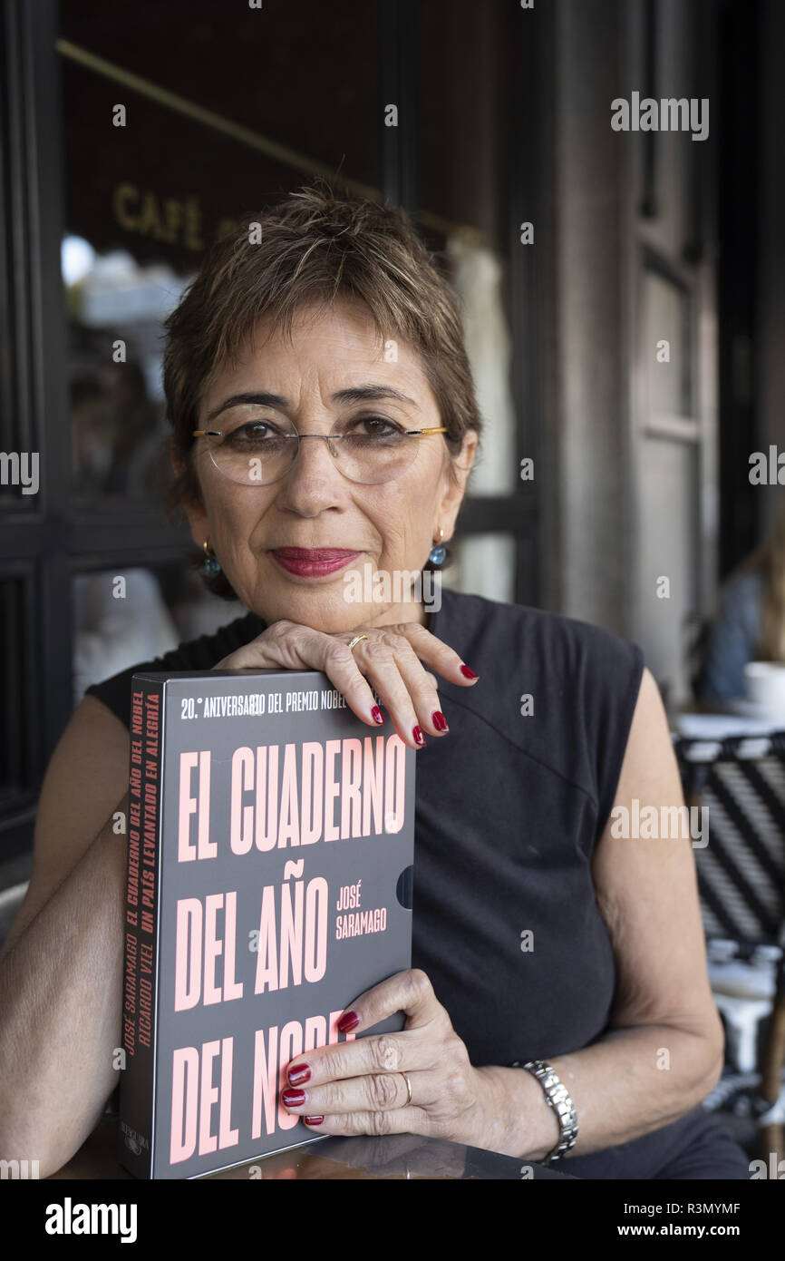 Pilar del Rio poses with the unpublished book by José Saramago, 'The ...