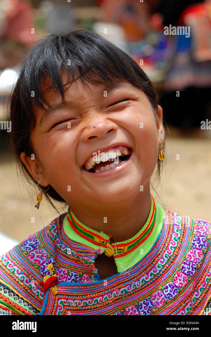 Hmong girl vietnam hi-res stock photography and images - Alamy