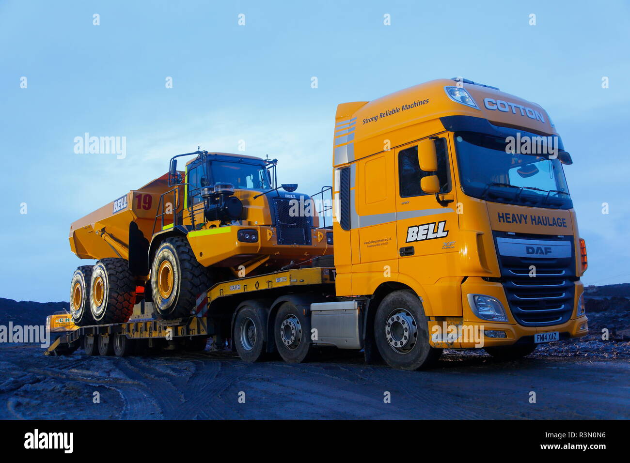 A brand new Bell 40D articulated dump truck arriving on the Recycoal ...