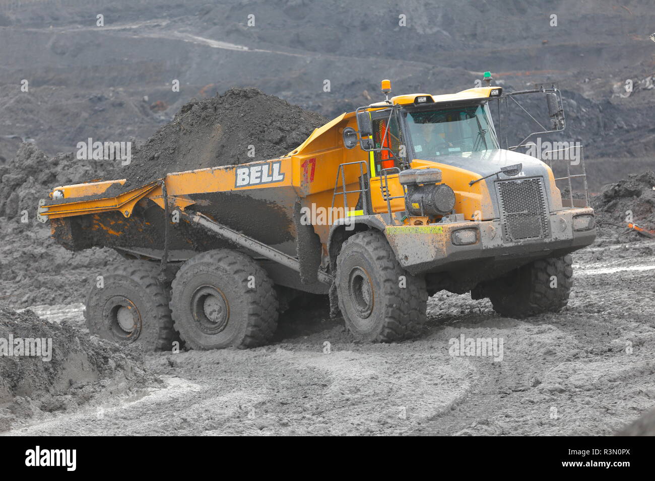 Bell Articulated Dump Truck High Resolution Stock Photography and ...
