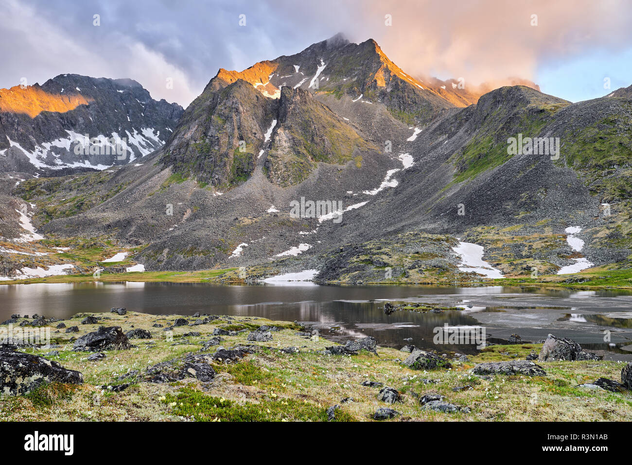 Mountain Tundra High Resolution Stock Photography and Images - Alamy