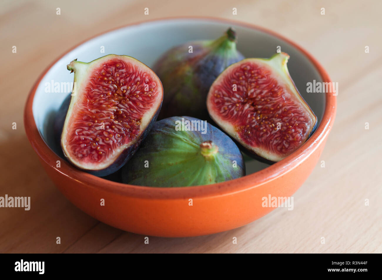 figs in a bowl Stock Photo - Alamy