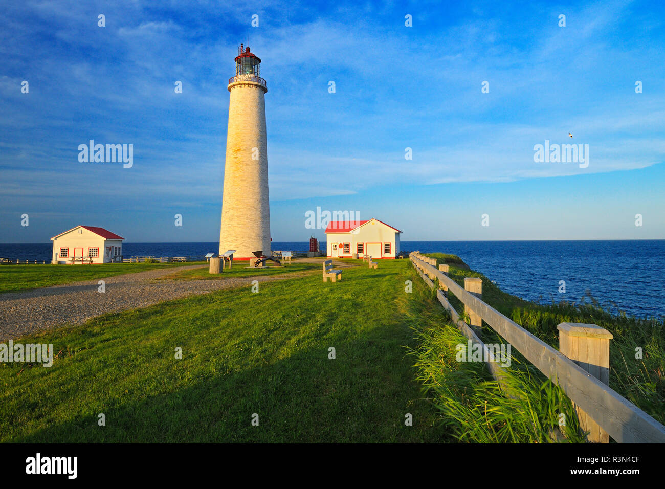 Canada, Quebec, Cap-des-rosiers. Tallest lighthouse in Canada Stock ...