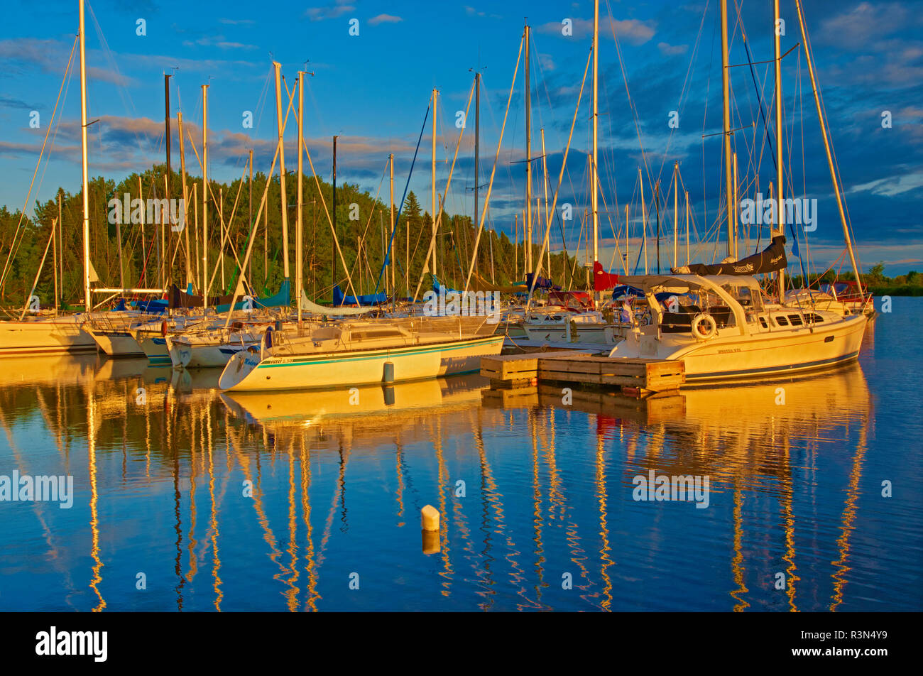 Parc national de la pointe taillon hi-res stock photography and images ...
