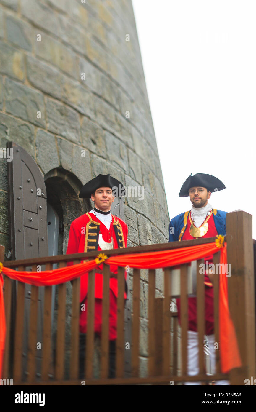 Battle of 1812 reenactment, Battlefields Park, Plains of Abraham ...