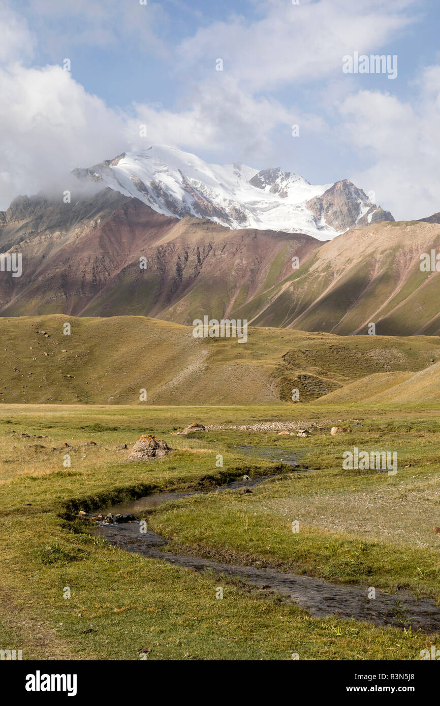 Landscape in the Pamir Mountains at the foot of Peak Lenin in ...