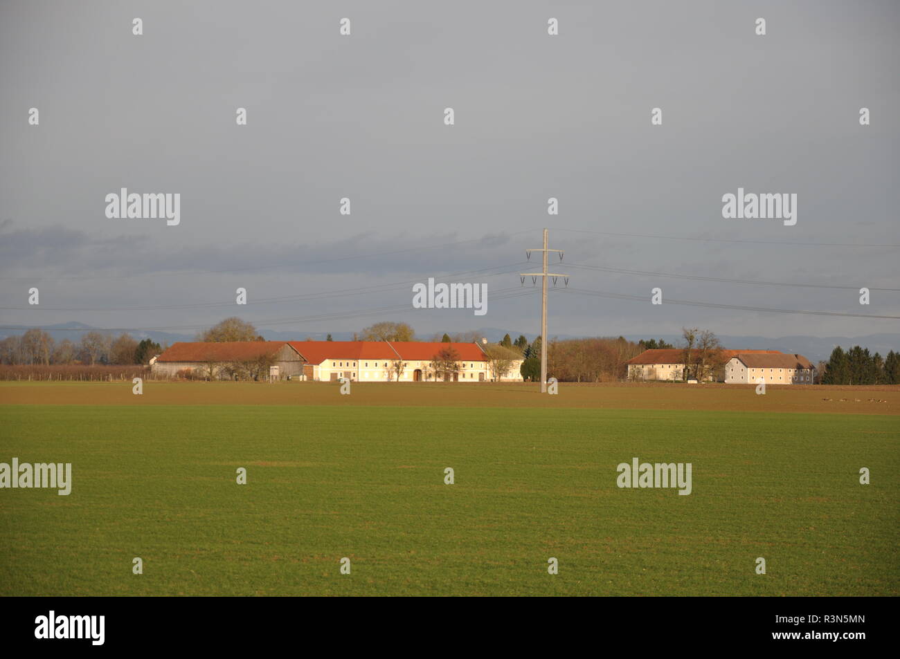Square farm hi-res stock photography and images - Alamy