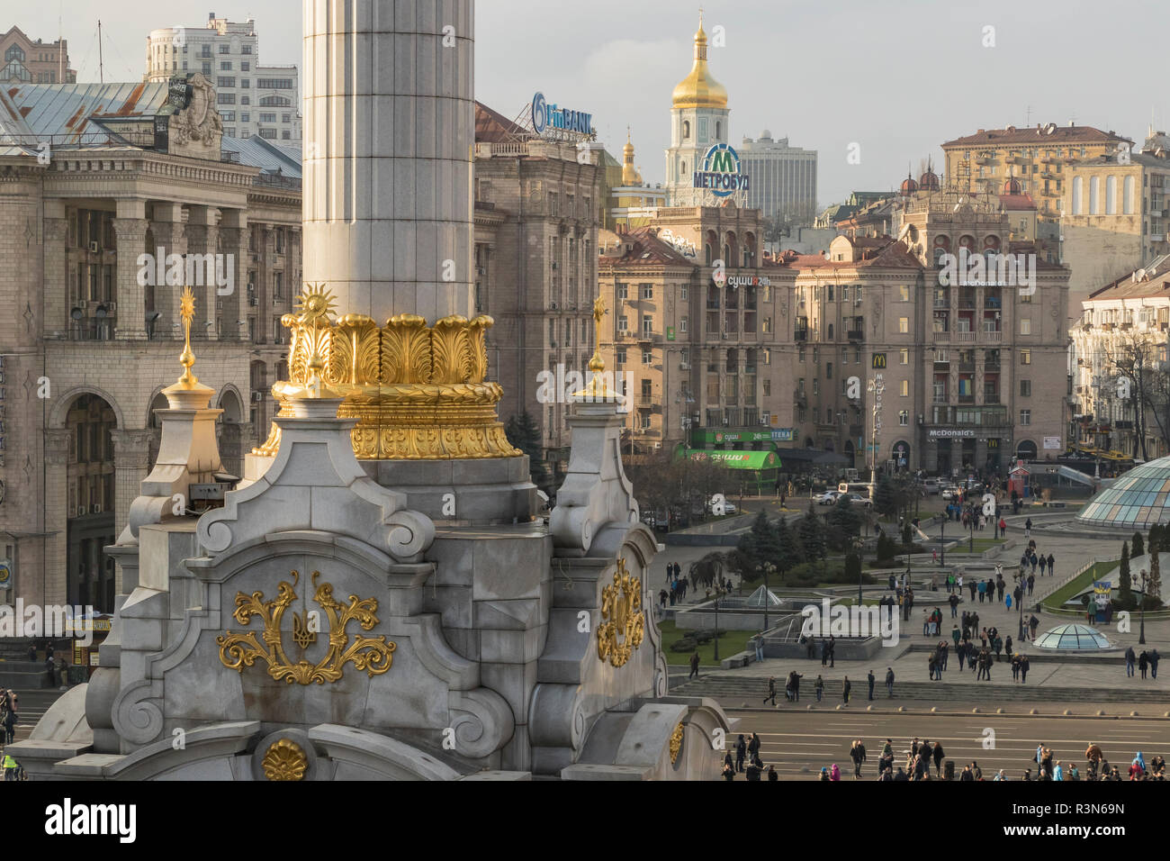 Independence Monument, Maidan Square, Kiev, Ukraine Stock Photo - Alamy