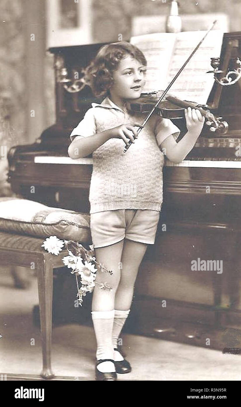 vintage classic Victorian image featuring children Stock Photo - Alamy