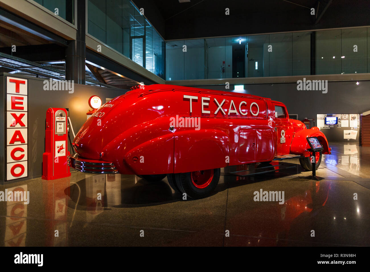 New Zealand, South Island, Southland, Invercargill, Bill Richardson ...