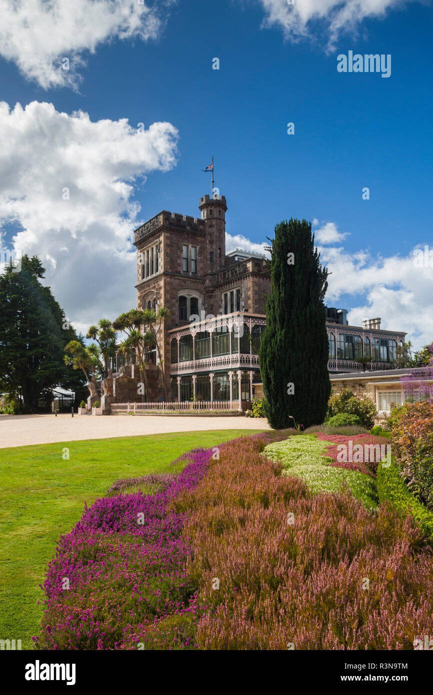 Dunedin new zealand castle hi-res stock photography and images - Alamy