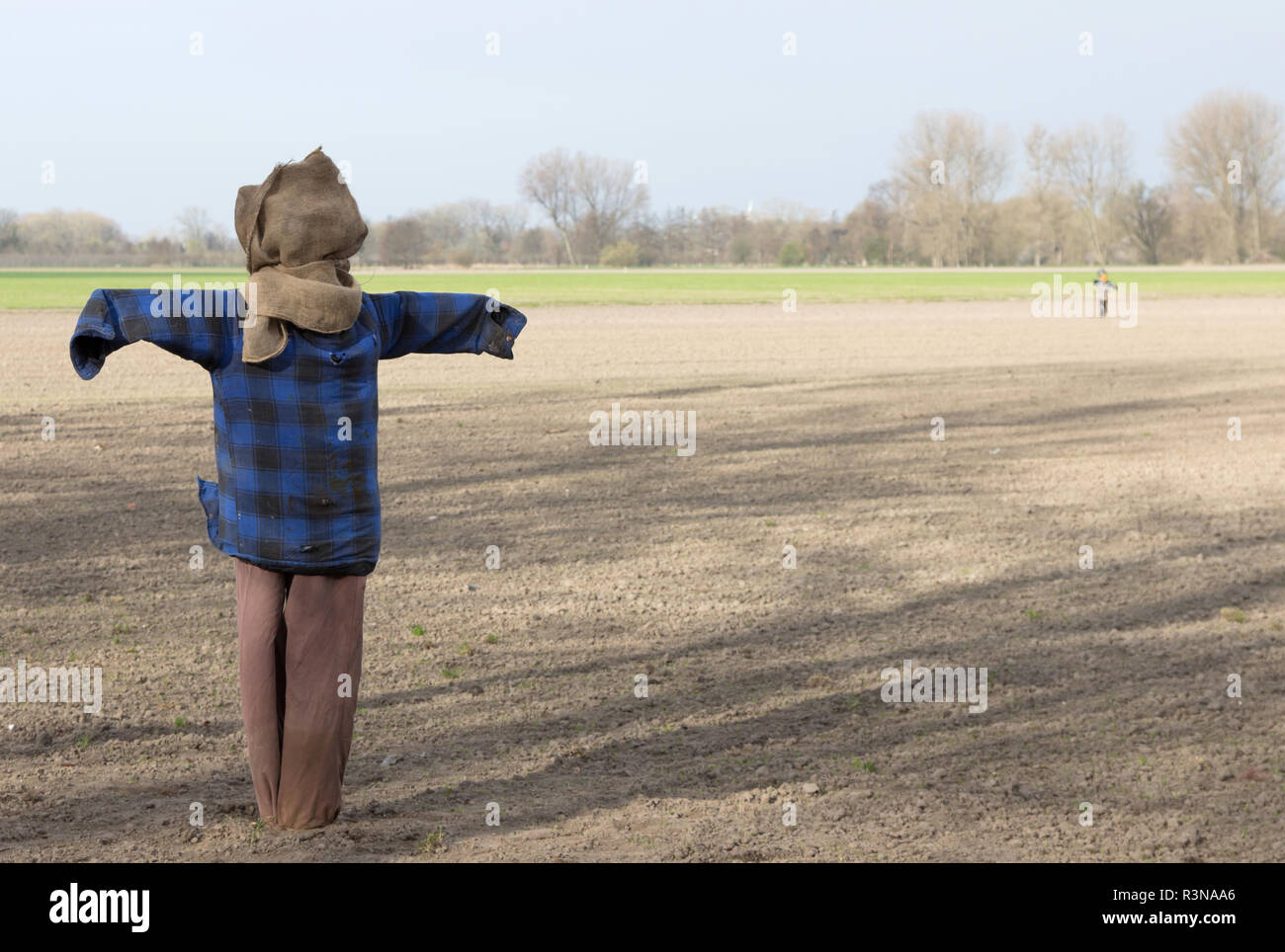 Farmer scarecrow hi-res stock photography and images - Alamy