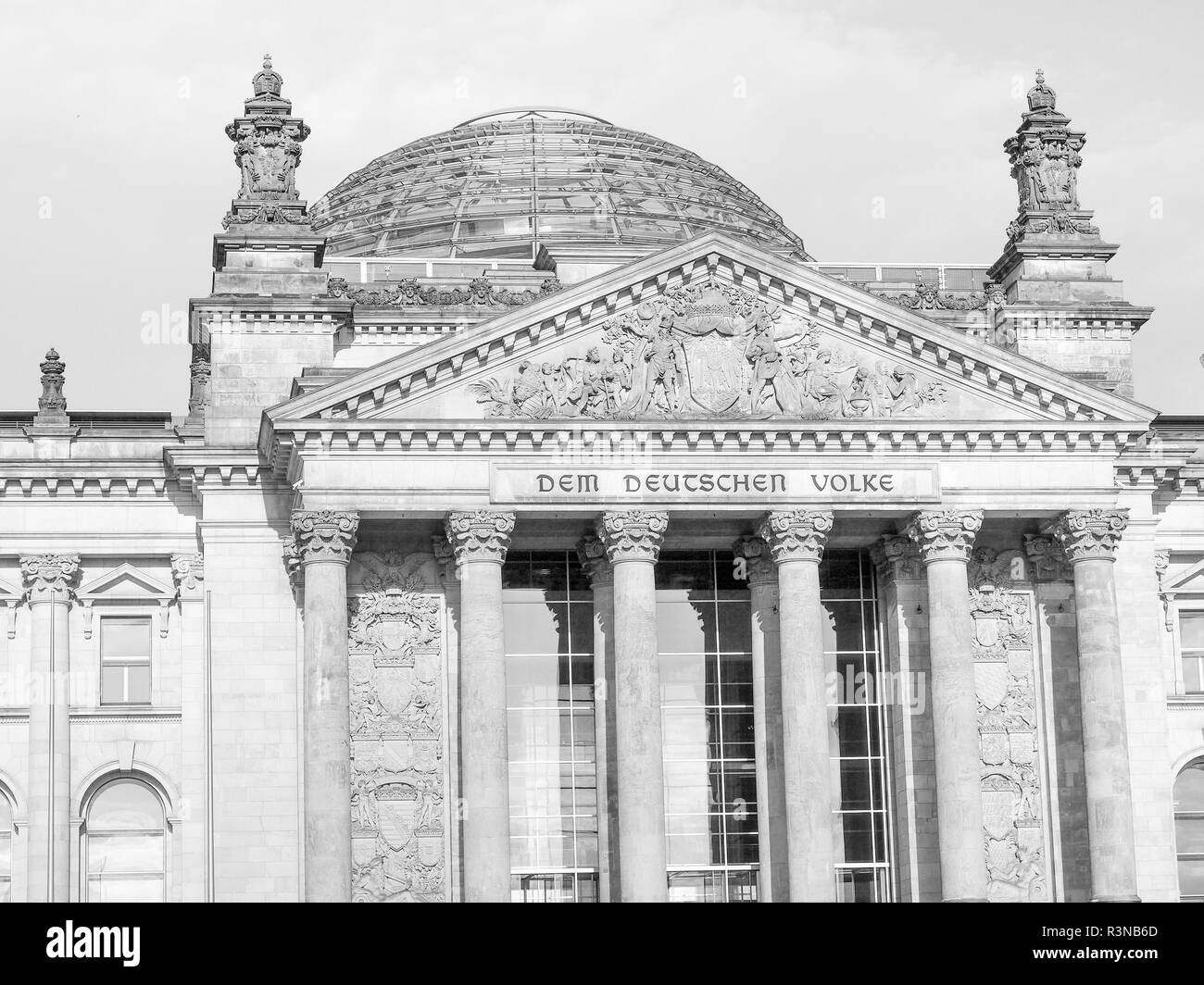 Reichstag dome of the reichstag Black and White Stock Photos & Images ...