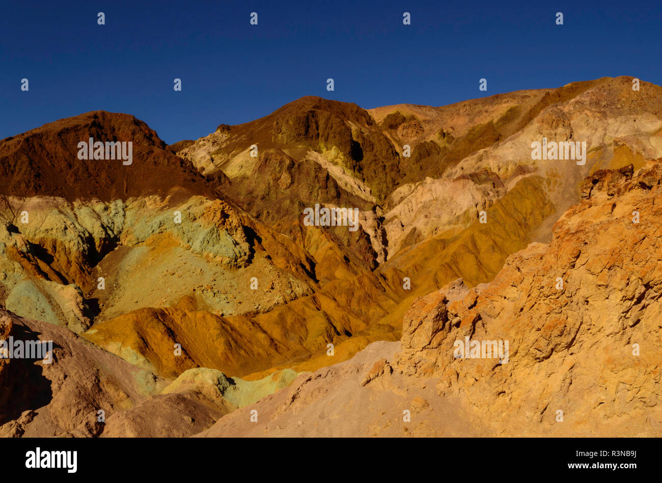 Desert Pallet High Resolution Stock Photography and Images - Alamy