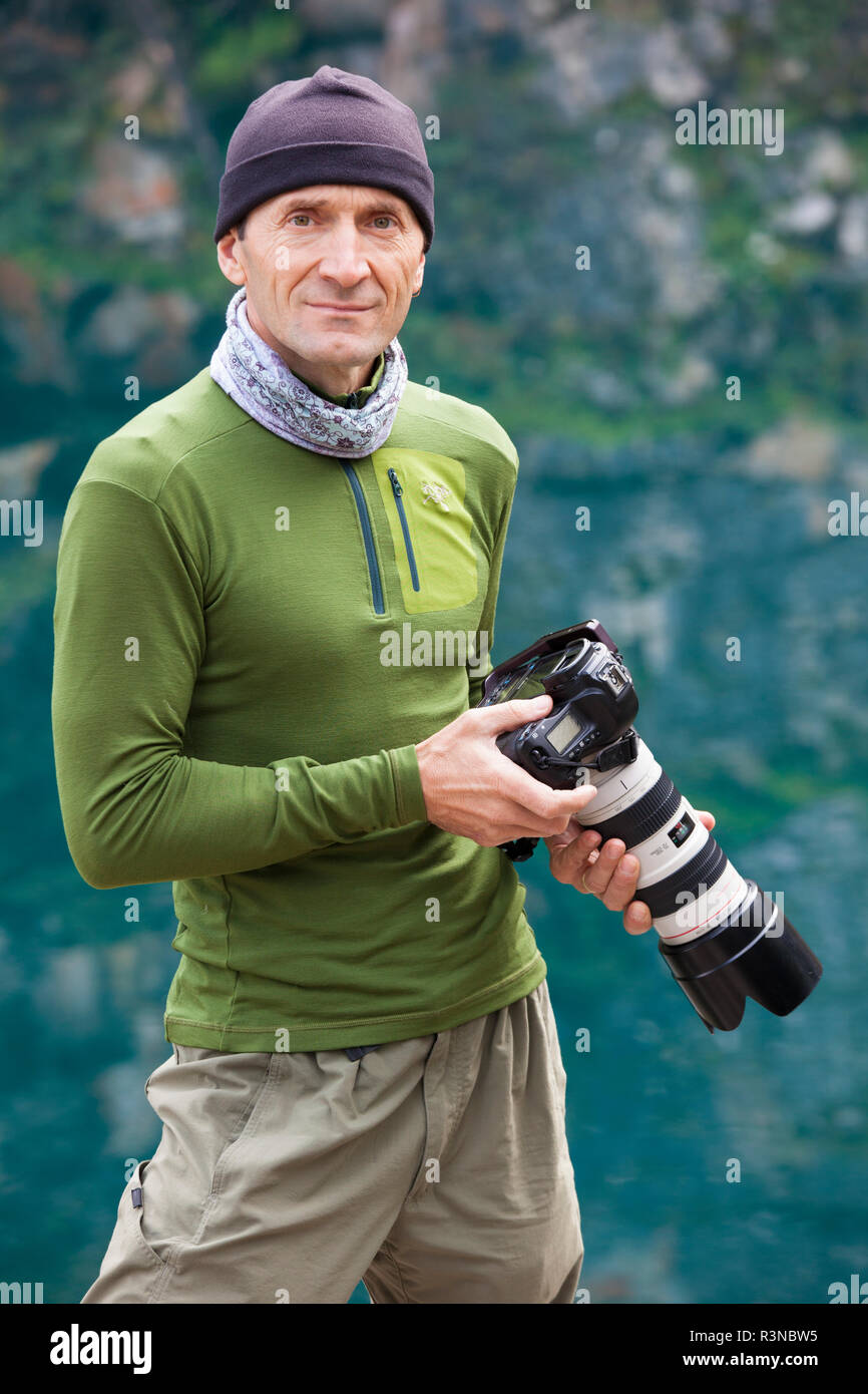 One person jasper national park hi-res stock photography and images - Alamy