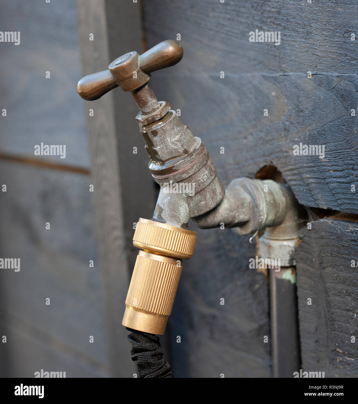 Outside Tap Stock Photos & Outside Tap Stock Images - Alamy