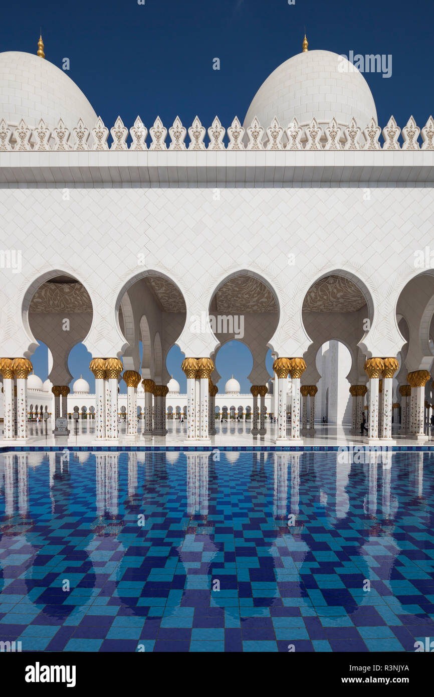 Sheikh zayed bin sultan mosque hi-res stock photography and images - Alamy