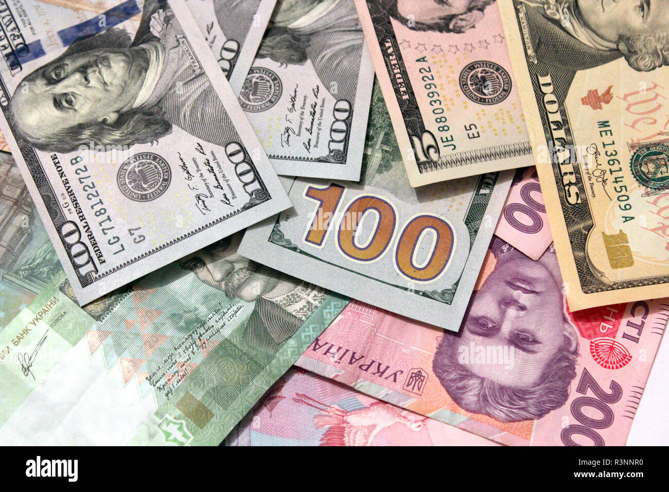 100 grivna hi-res stock photography and images - Alamy