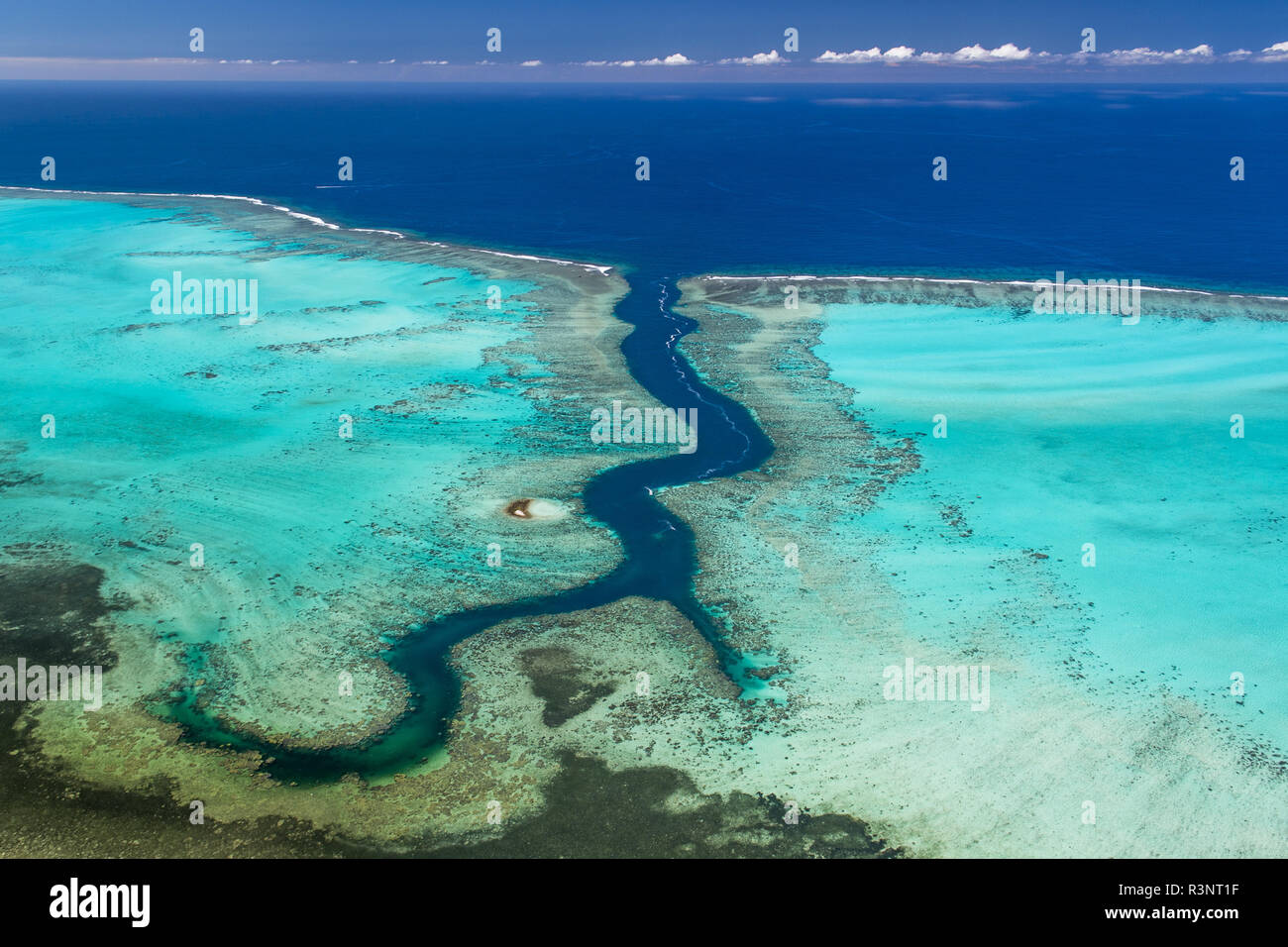 New caledonia barrier reef hi-res stock photography and images - Alamy