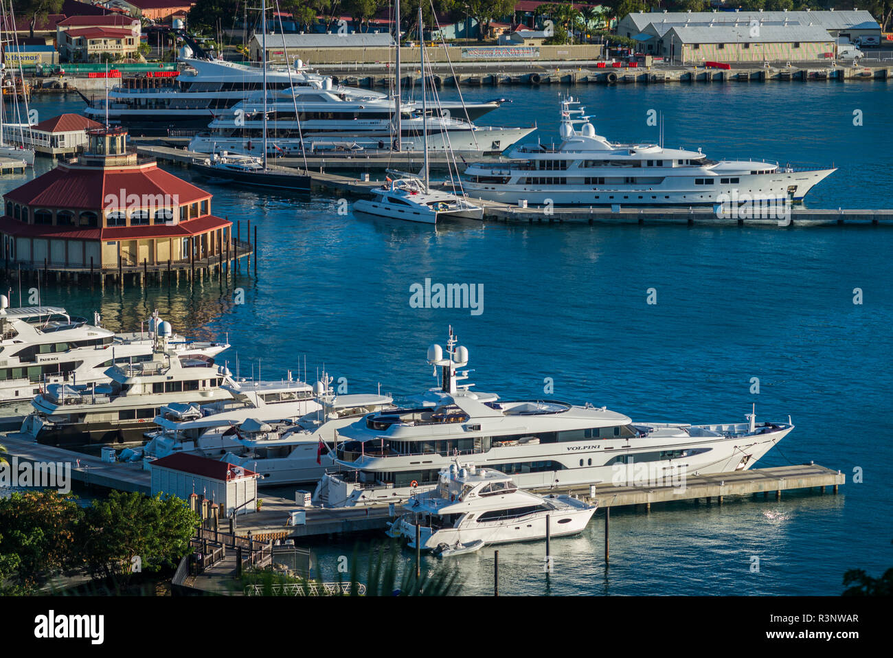 Havensight st thomas hi-res stock photography and images - Alamy