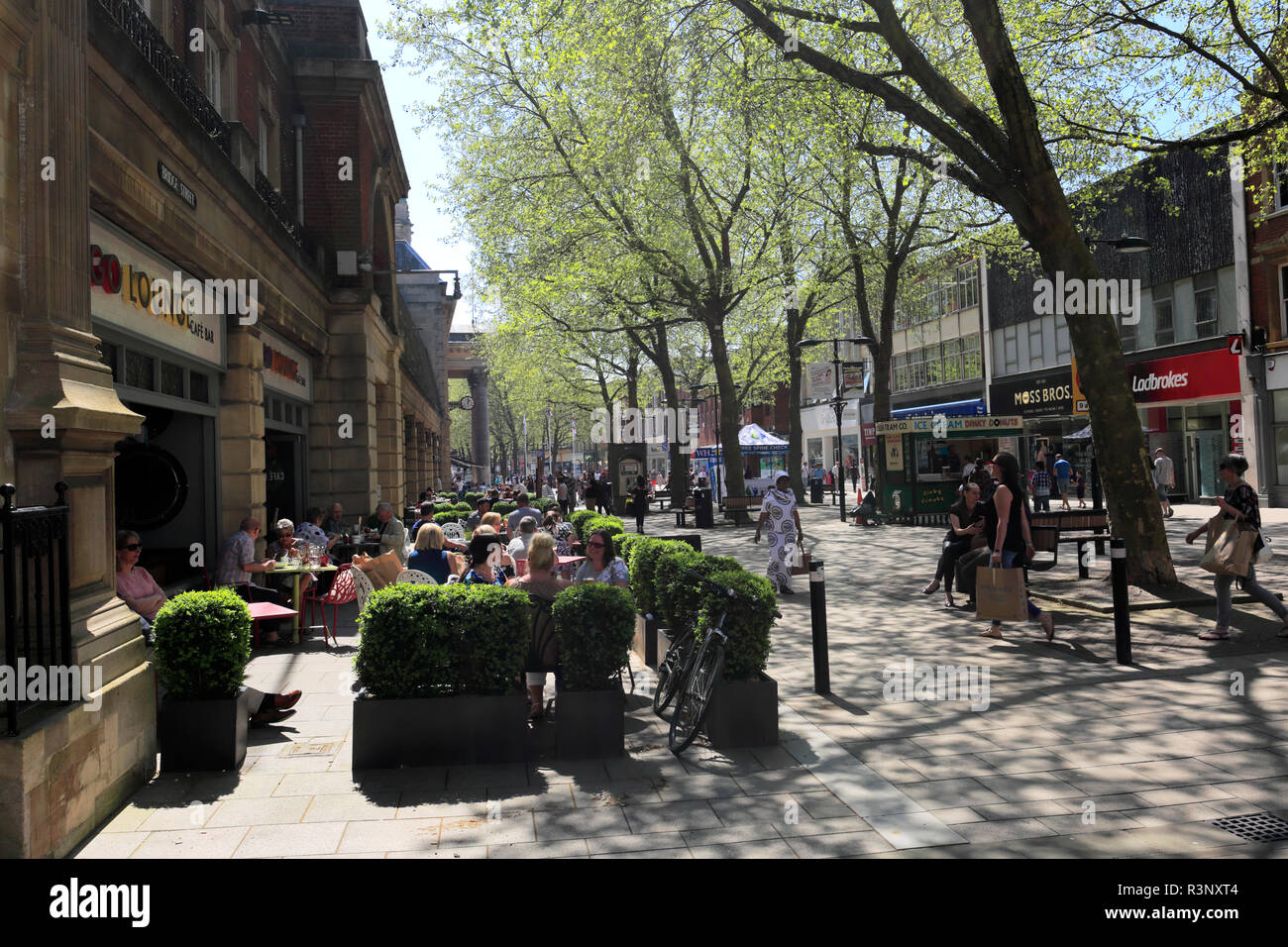 Peterborough streets hi-res stock photography and images - Alamy