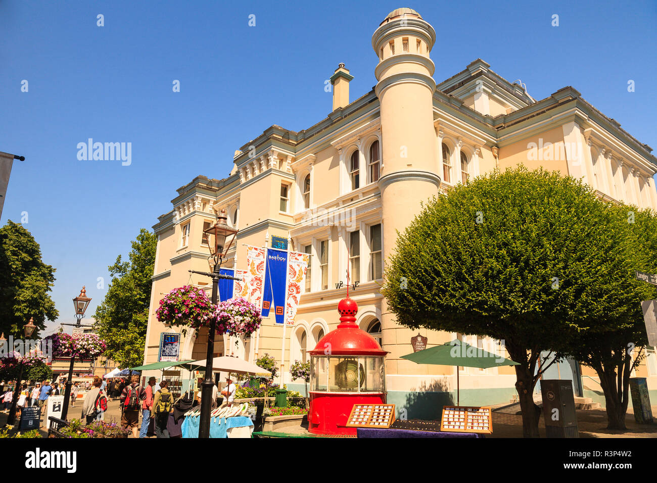 Victoria british columbia bastion square hi-res stock photography and ...