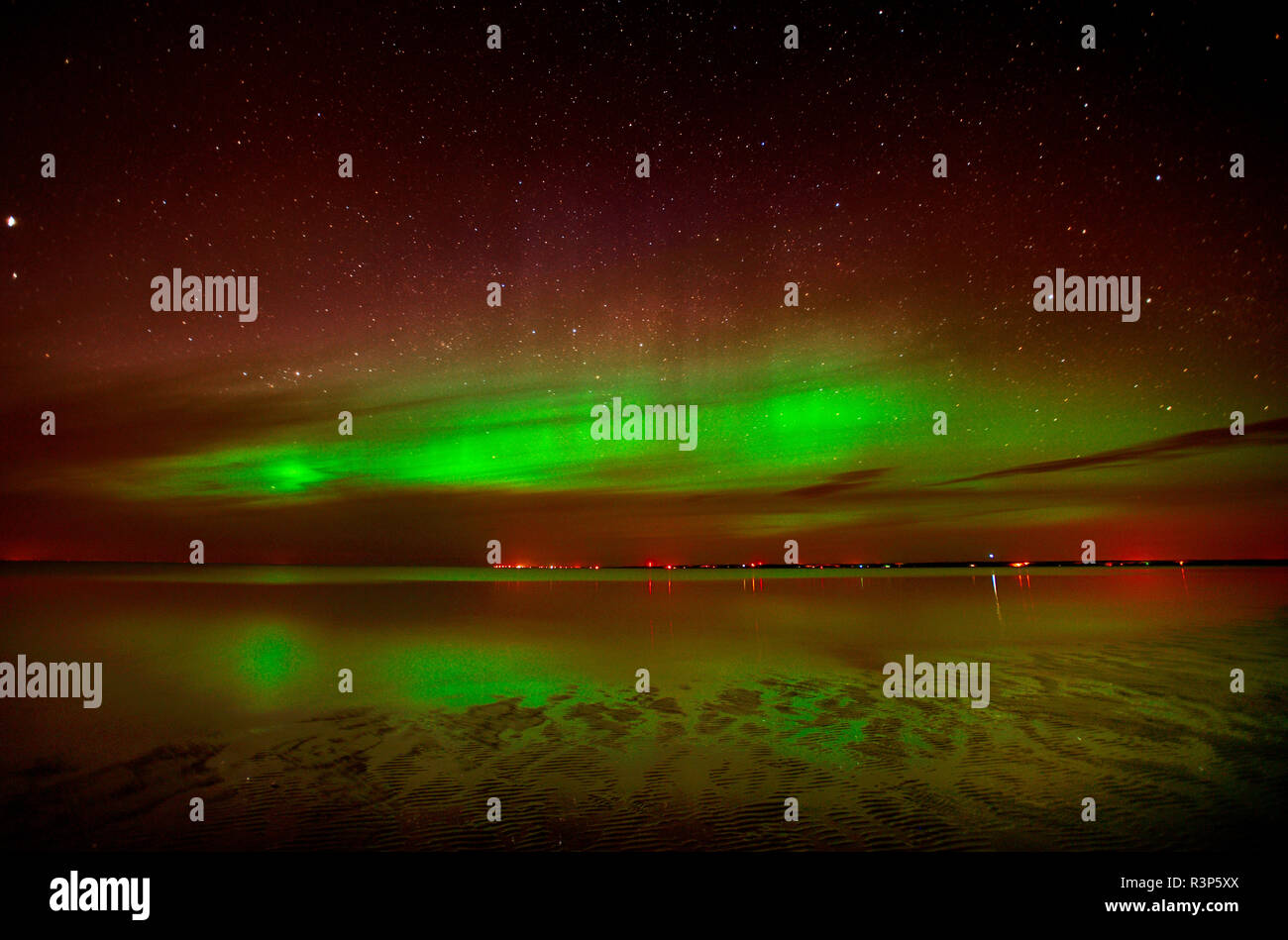 Canada, Manitoba, Winnipeg. Northern Lights or aurora borealis on Lake ...