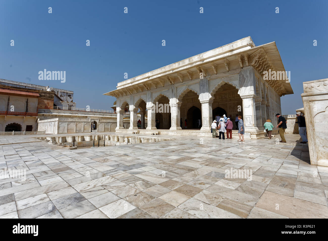 Akbari mahal agra hi-res stock photography and images - Alamy