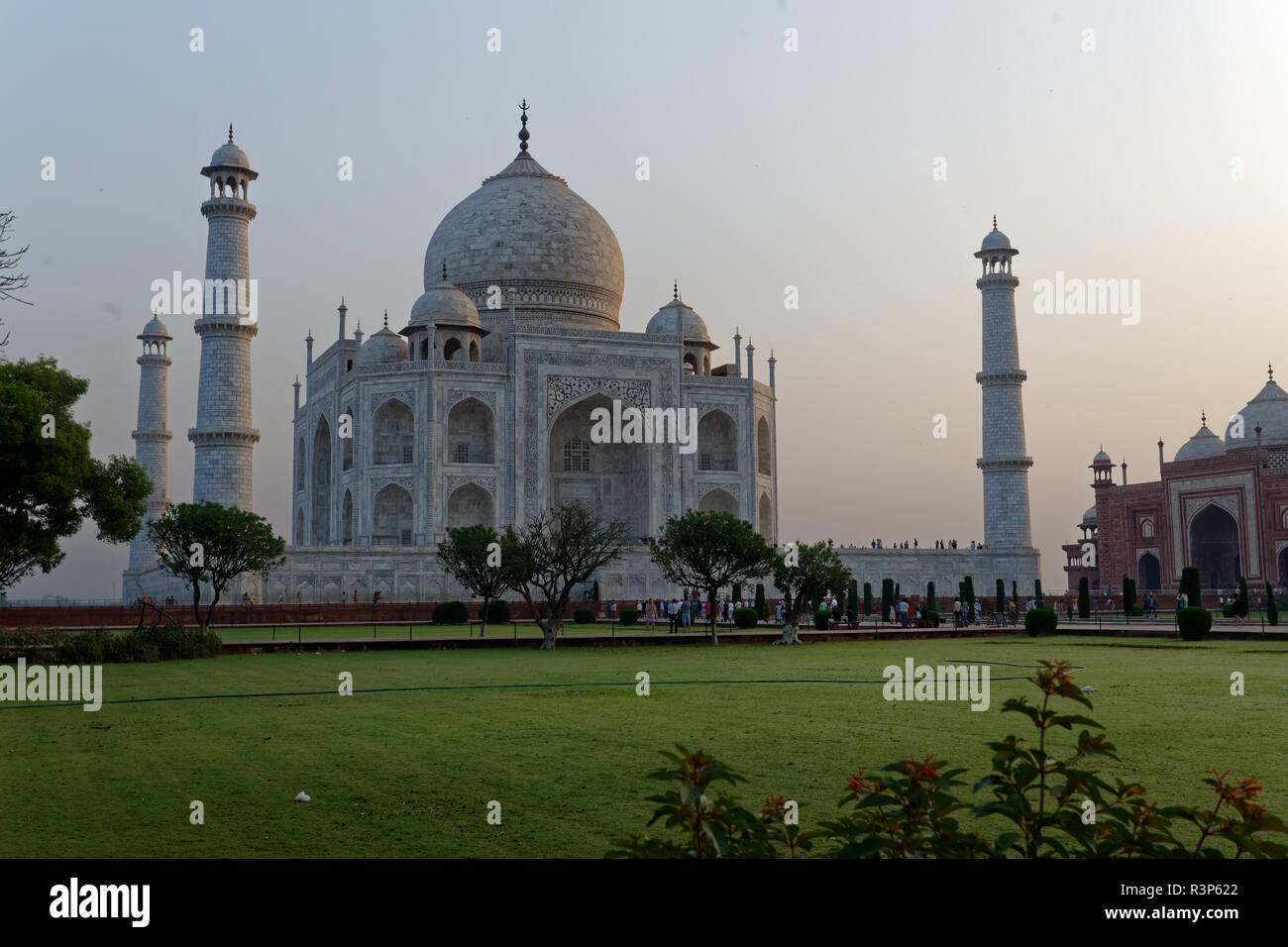 Front taj mahal palace hi-res stock photography and images - Alamy
