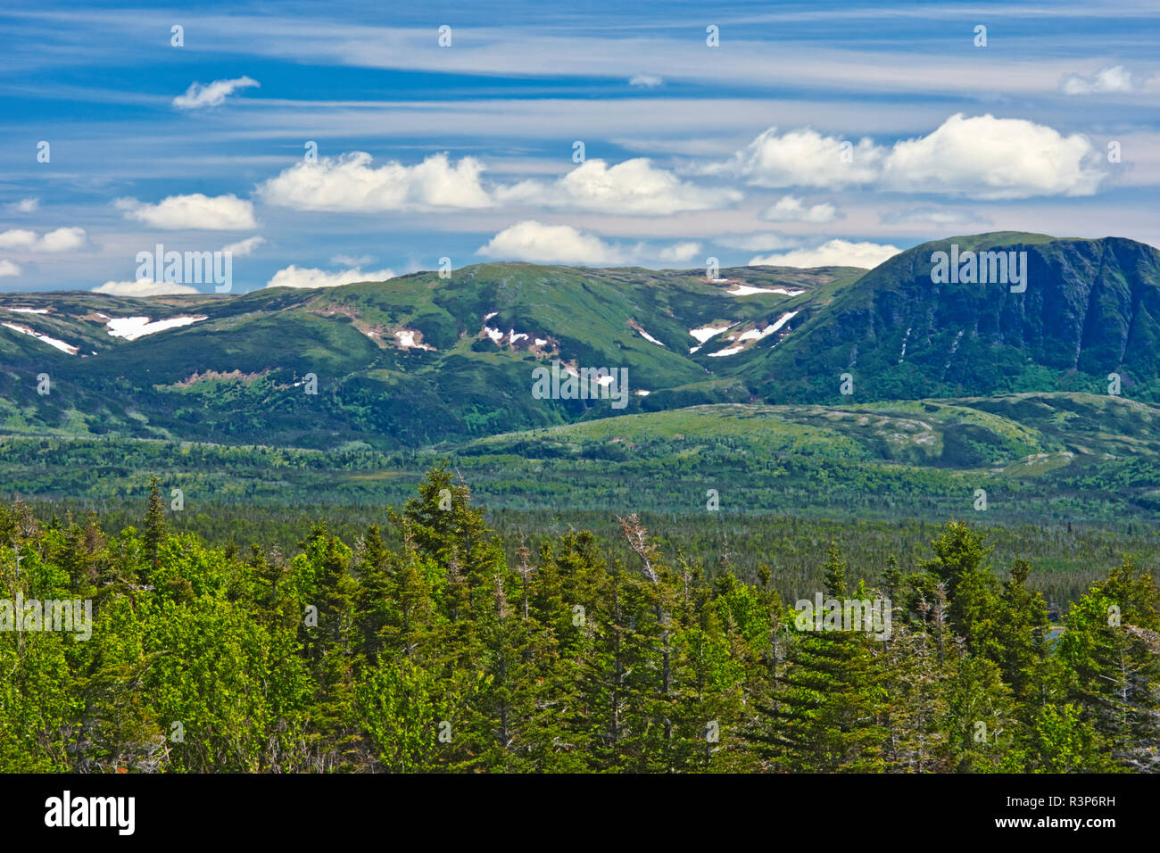 Long range mountains hi-res stock photography and images - Alamy