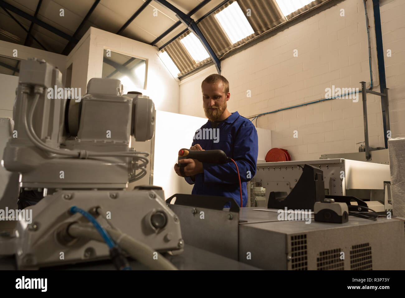 Operating engineers hi-res stock photography and images - Alamy