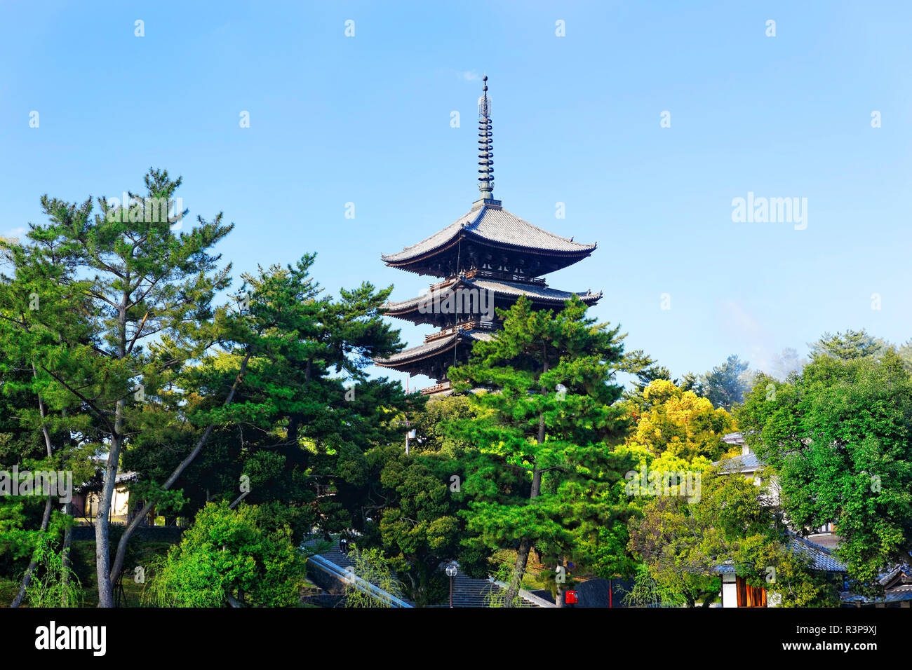 Toji japan water hi-res stock photography and images - Alamy