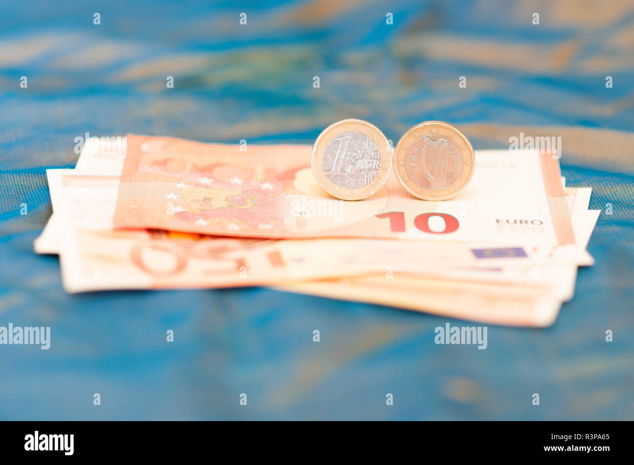 Irish bank note hi-res stock photography and images - Alamy