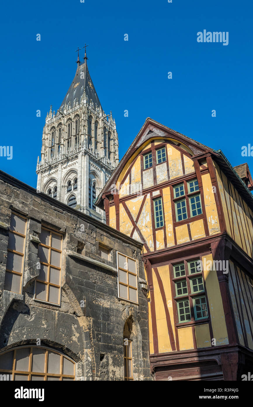 Medieval houses rouen hi-res stock photography and images - Alamy