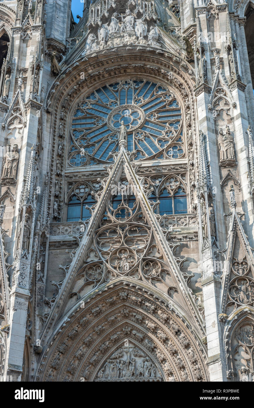 Rouen cathedral rose window hi-res stock photography and images - Alamy