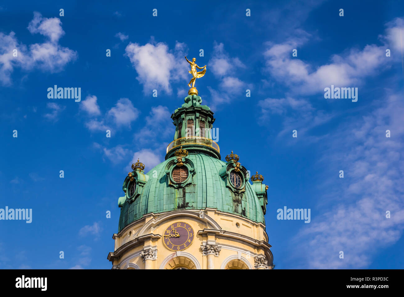Fortuna goddess hi-res stock photography and images - Alamy Fortuna goddess hi-res stock photography and images - Alamy