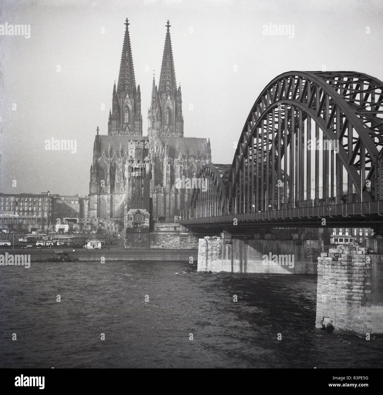 1950s, historical, Cologne, Germany and a view of the Hohenzollern ...