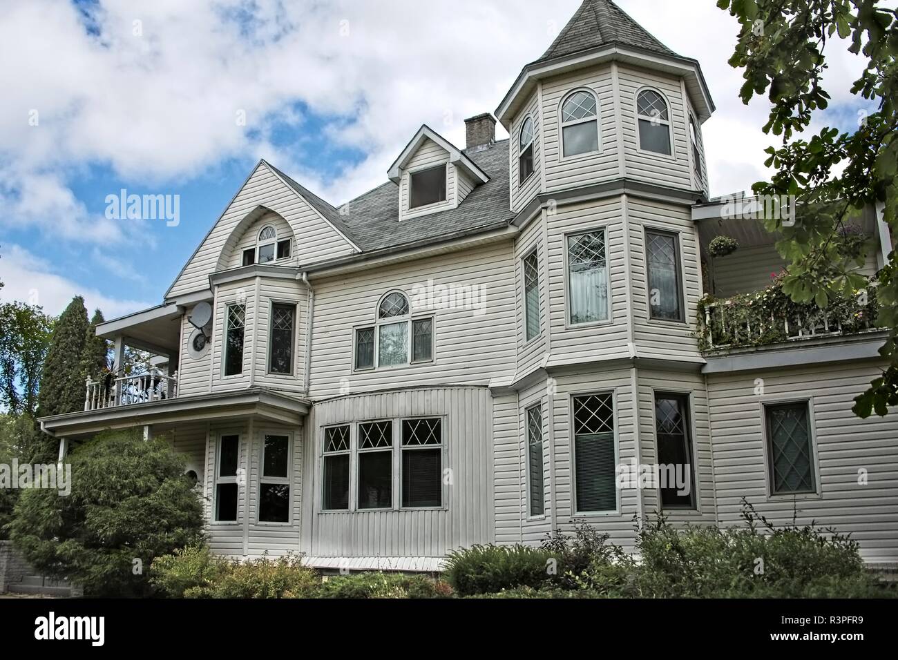 Victorian Homes White