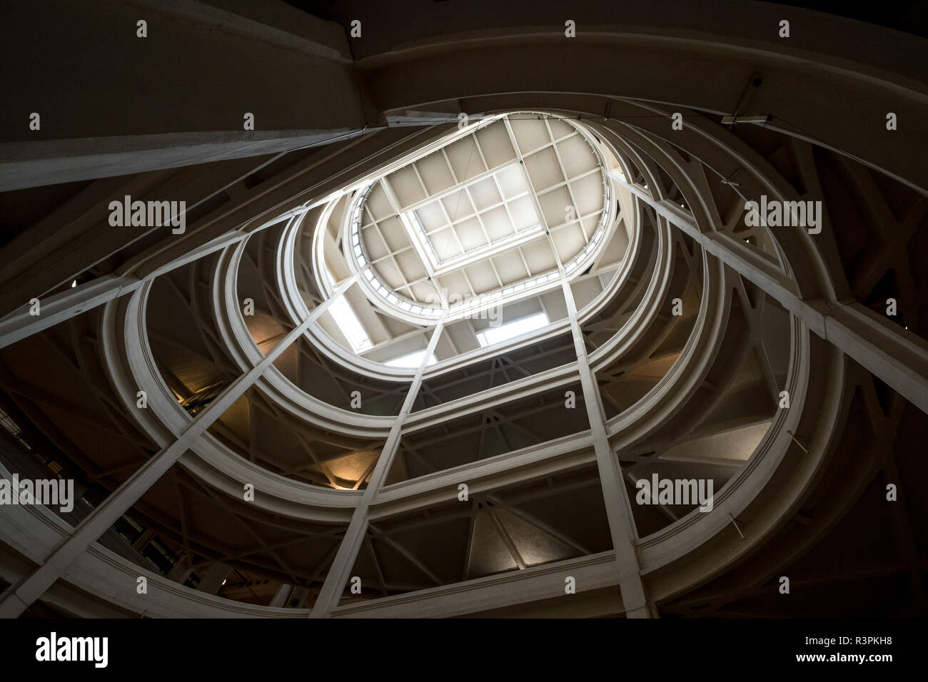 Spiral Concrete Ramp High Resolution Stock Photography and Images - Alamy