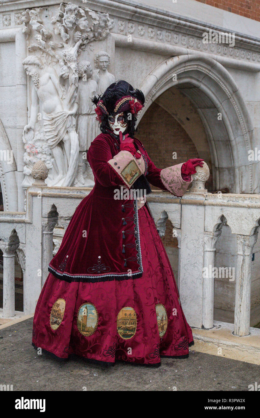 Venice, Italy. Carnival with models dressed in costumes and masks Stock ...