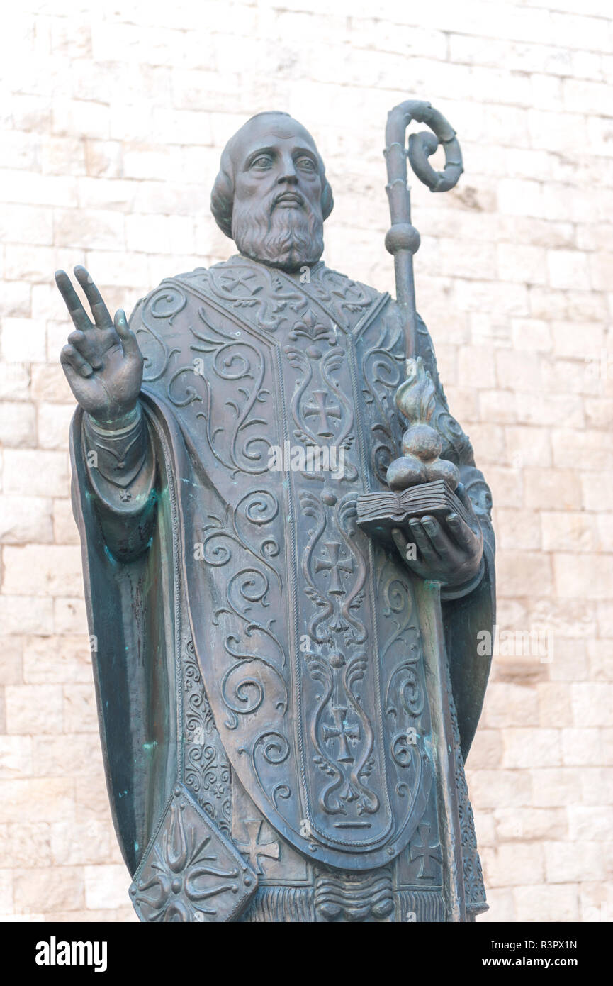 Bronze Statue Of St Nicholas Bari Italy Stock Photo Alamy Bronze Statue Of St Nicholas Bari Italy Stock Photo Alamy