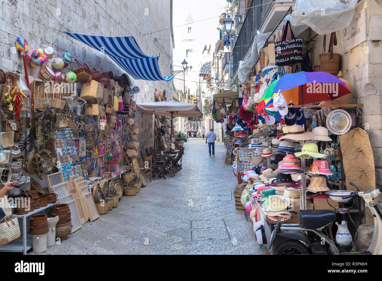 Bari italy hi-res stock photography and images - Alamy