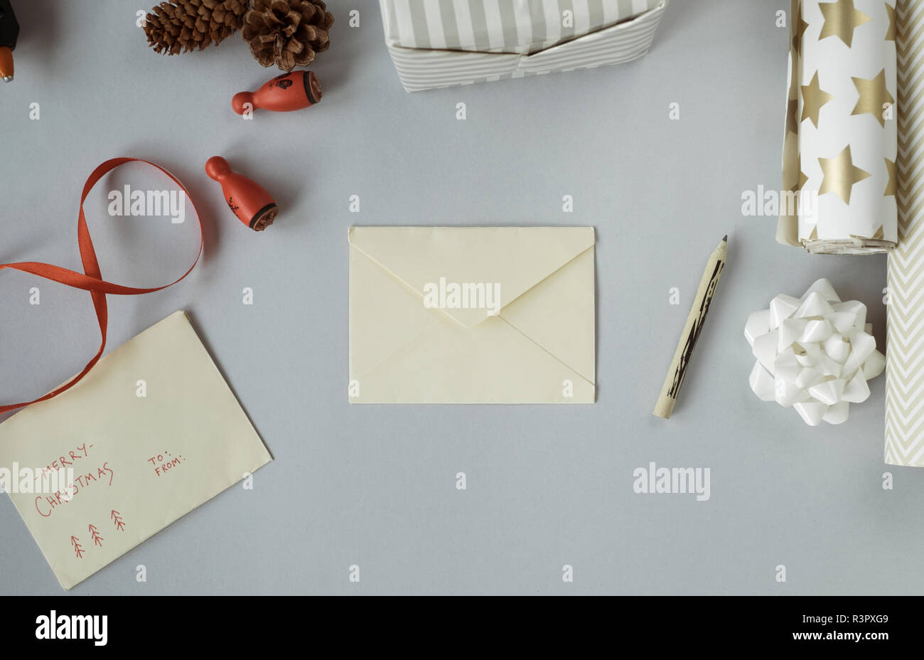 Presents christmas cards hi-res stock photography and images - Alamy